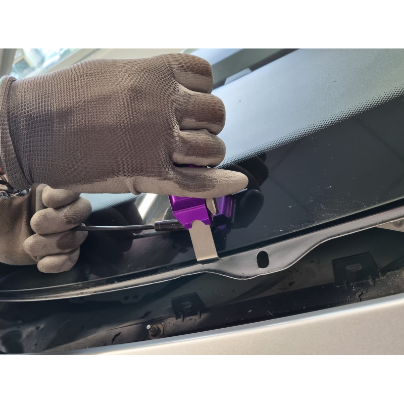 REPAREGLASS adjustable cold knife France | windshield repair
